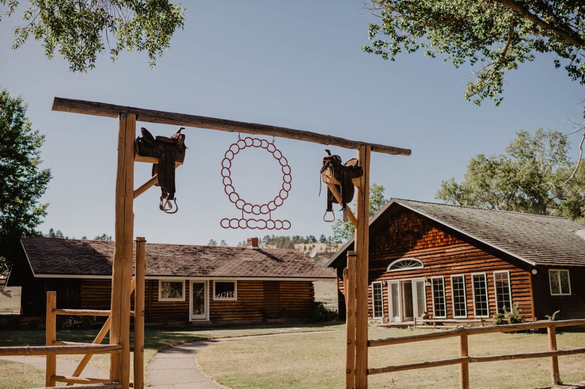 Circle Bar Guest Ranch ~ a Concise Overview | DudeRanchVacations.com