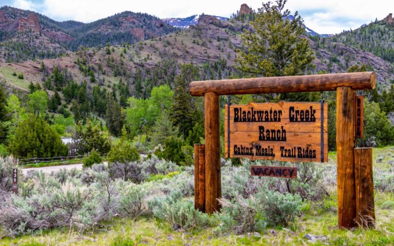 Affordable Dude Ranch Vacations | DudeRanchVacations.com