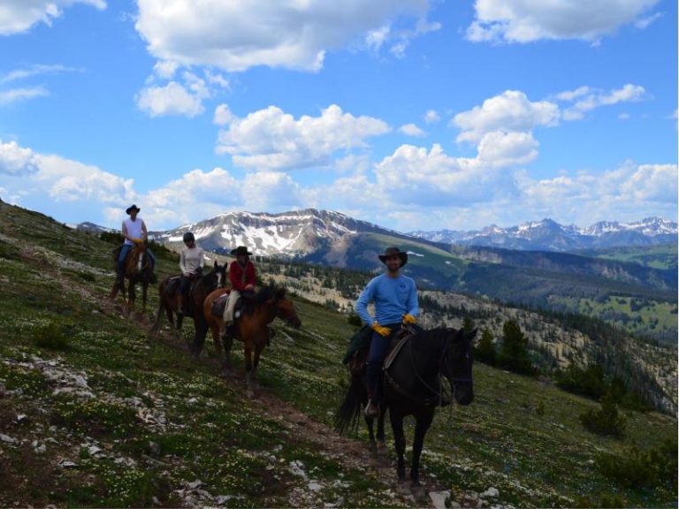 Affordable Dude Ranch Vacations | DudeRanchVacations.com